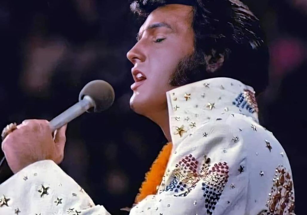 Elvis Presley - Almost - Em Mai