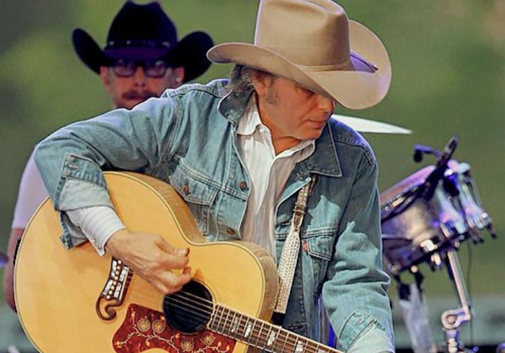 Dwight Yoakam - Guitars, Cadillacs (Official Music Video) - Em Mai