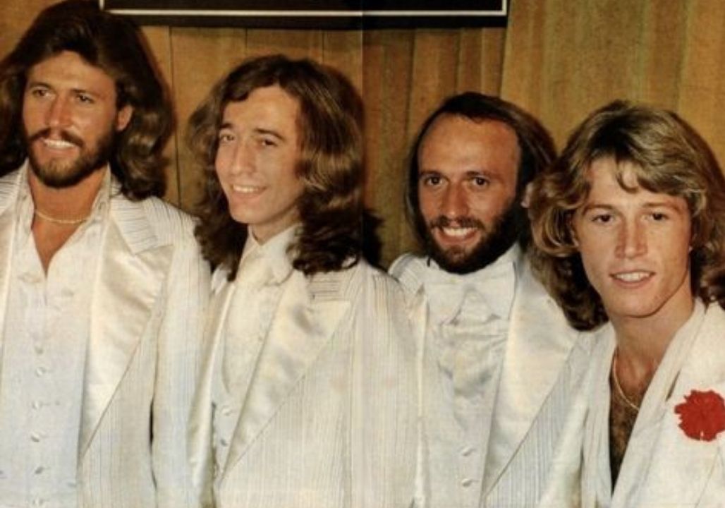 The UNTOLD Truth About Andy Gibb From Bee Gees - Em Mai